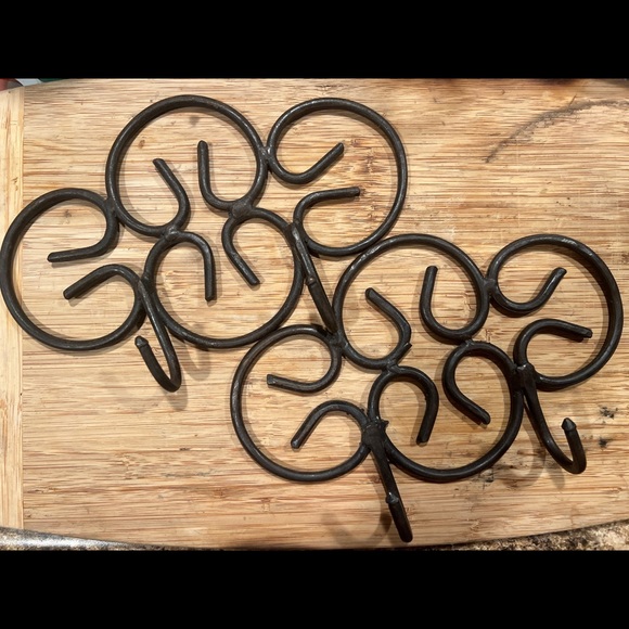 Wall Decor | Rustic Brown Industrial Metal Wall Decorative Scroll Hook ...